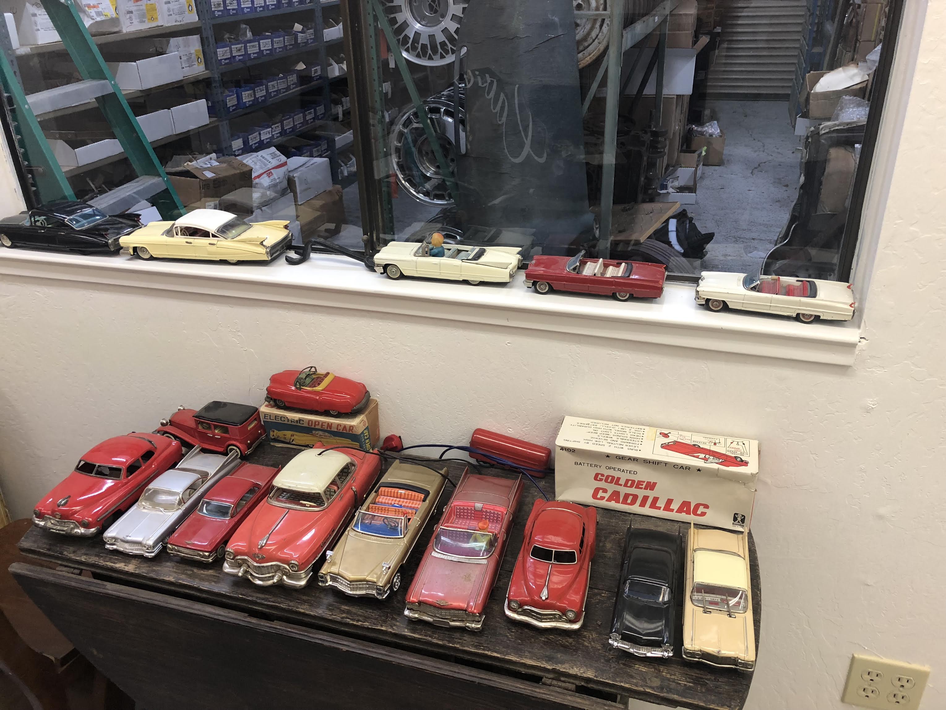 Car Toys - Caddy Daddy Presents